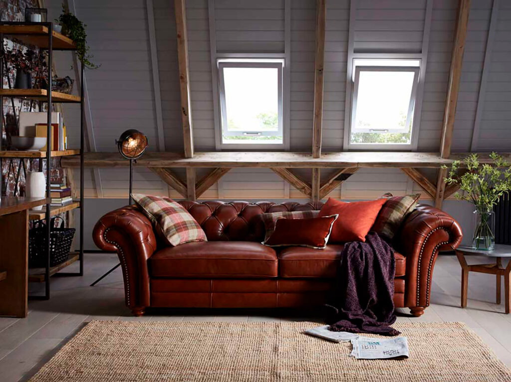 El sofá Chéster, un clásico del mobiliario de oficina