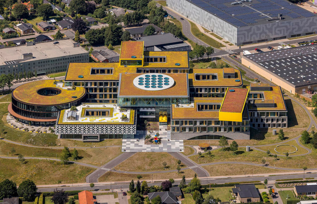 Así es el sorprendente Campus LEGO en Dinamarca