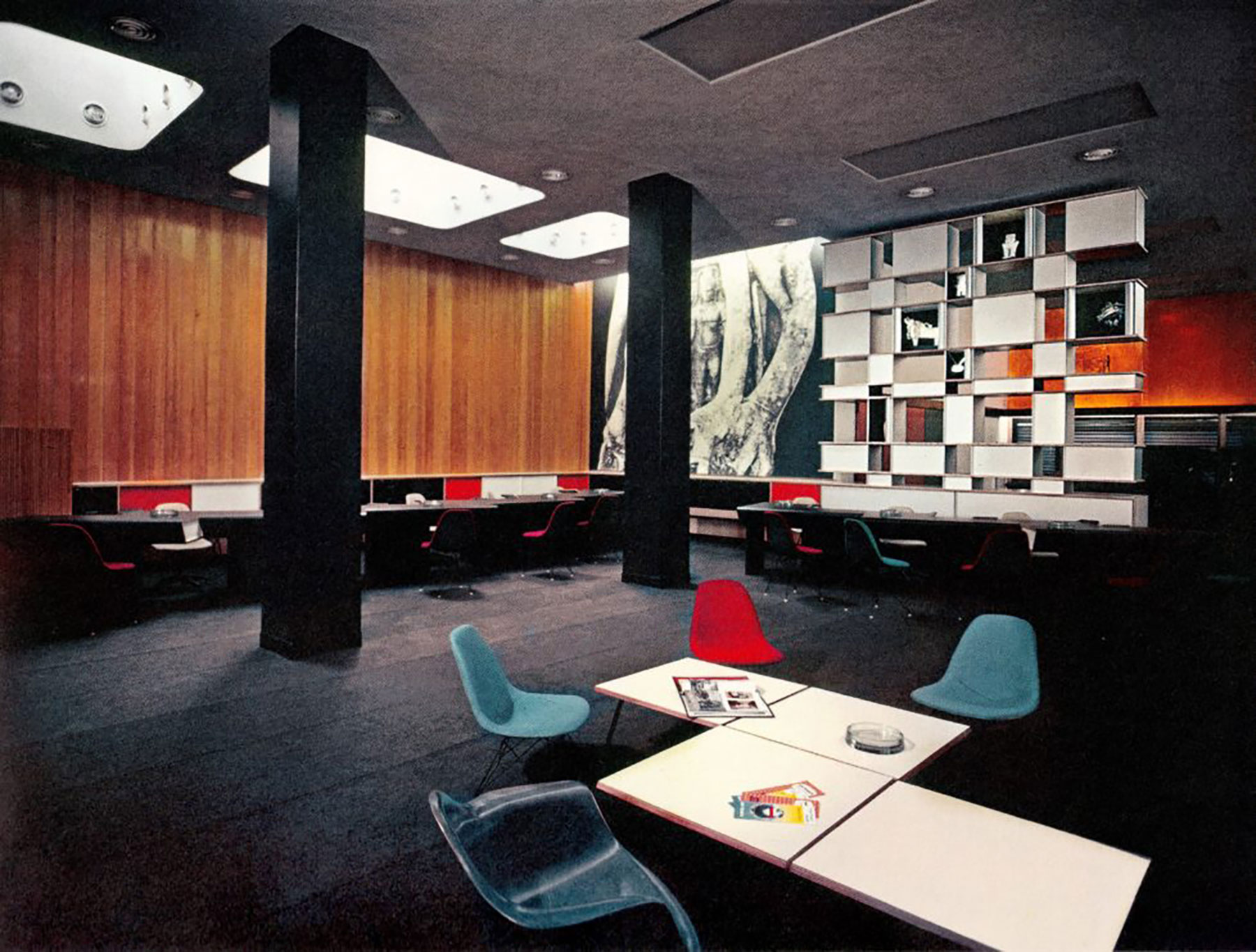 The Air France offices in Tokyo by Charlotte Perriand - Limobel